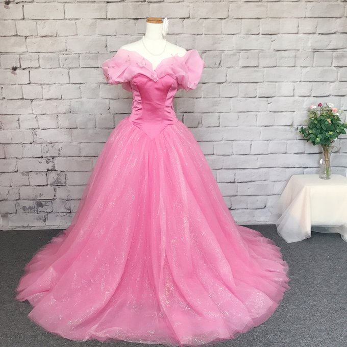 シンデレラのピンクウェディングドレス、蝶があり - Your dress シンデレラのピンクウェディングドレス、蝶があり - Your dress